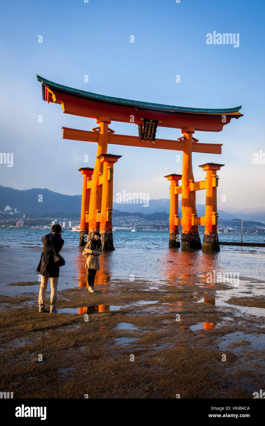 O torii Gate, the giant torii gate that is part of the Itsukushima ...