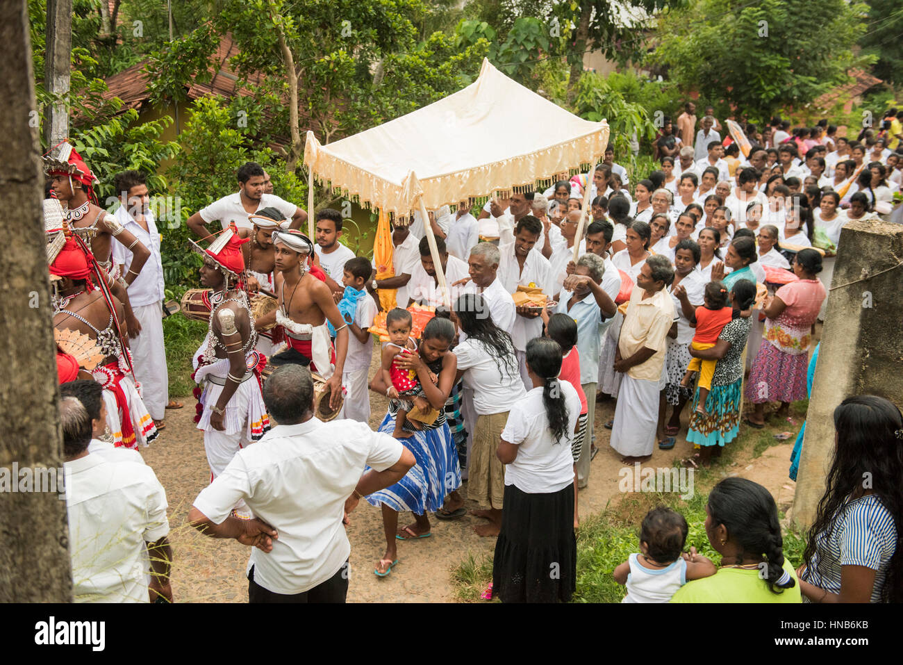 Ceremony of offering the Katina Robe, Il Full moon Poya festival ...