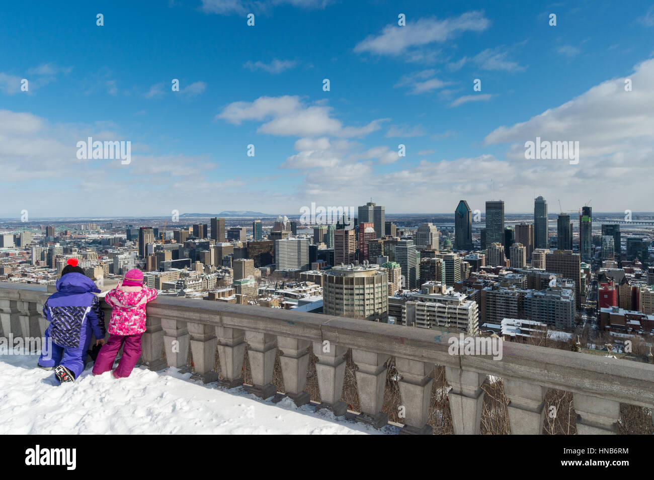 Kids city skyline hi-res stock photography and images - Alamy