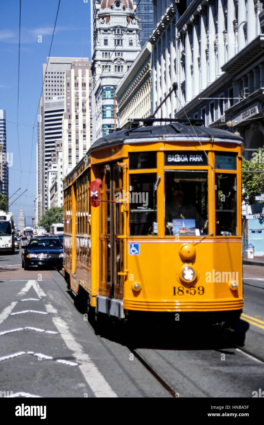 Market street street car hi-res stock photography and images - Alamy