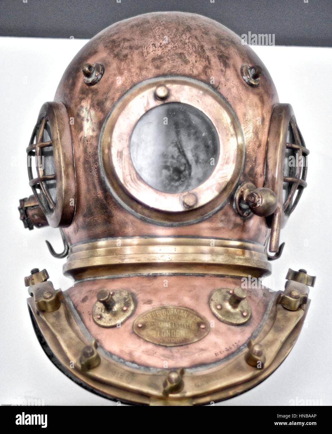 Antique Deep Sea Helmet Stock Photo - Alamy