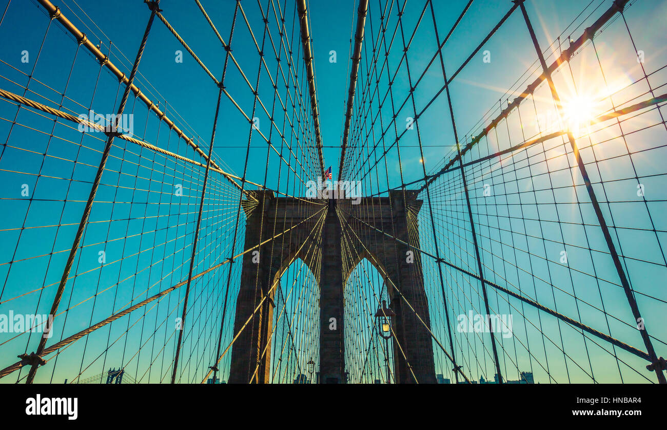 Bridge beam hi-res stock photography and images - Alamy