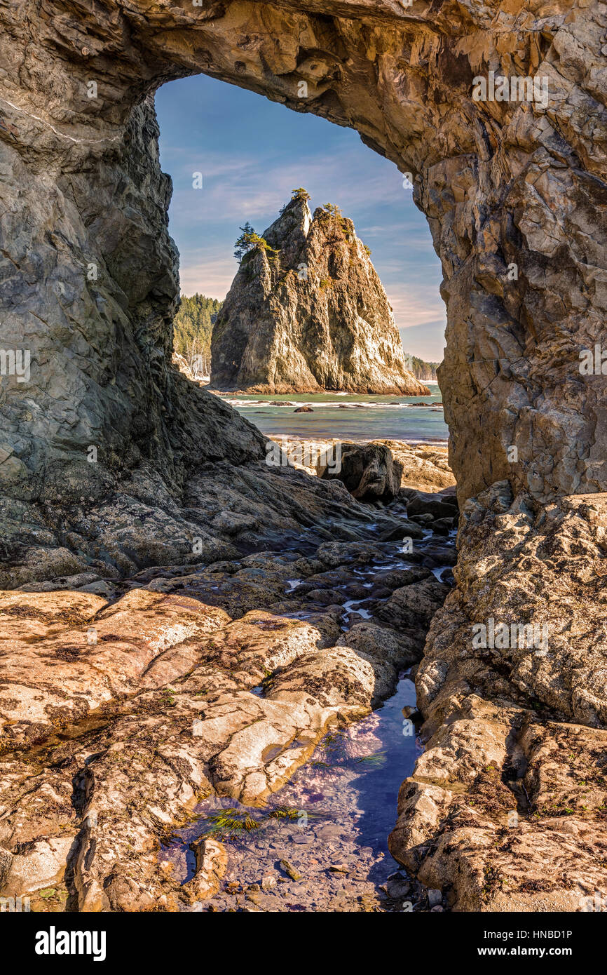 Hole in the wall, is an arch that you can reach at low tide at the end ...