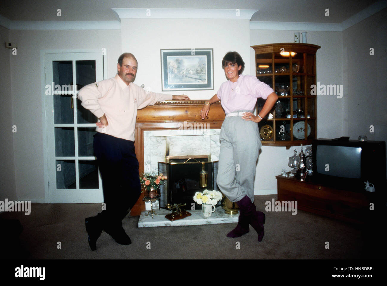 MARK JAMES & WIFE AT HOME ENGLAND 01 September 1987 Stock Photo - Alamy