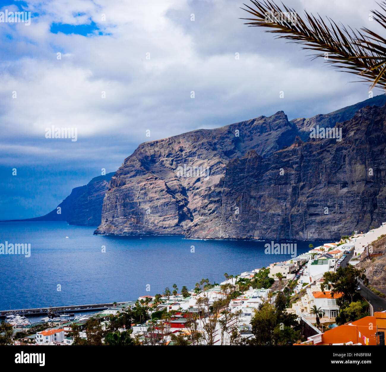 Cliff formation at los gigantes hi-res stock photography and images - Alamy