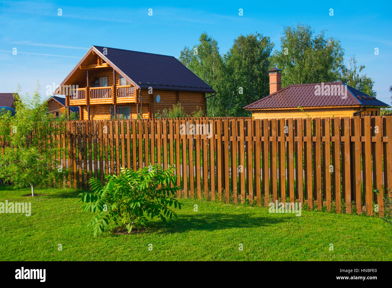 Fence residential hi-res stock photography and images - Alamy