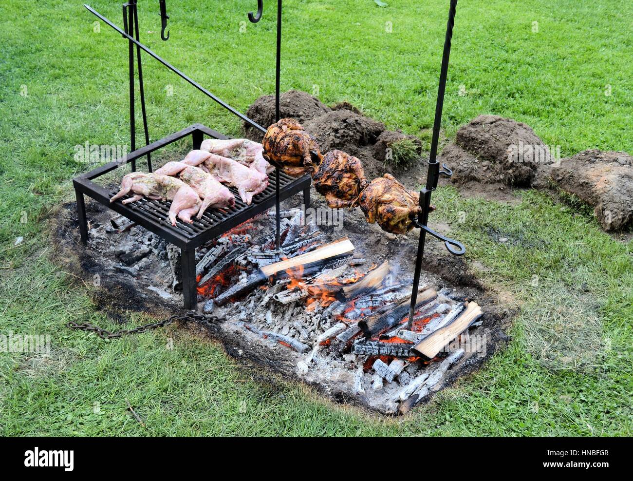 Female military unit marching hi-res stock photography and images - Alamy