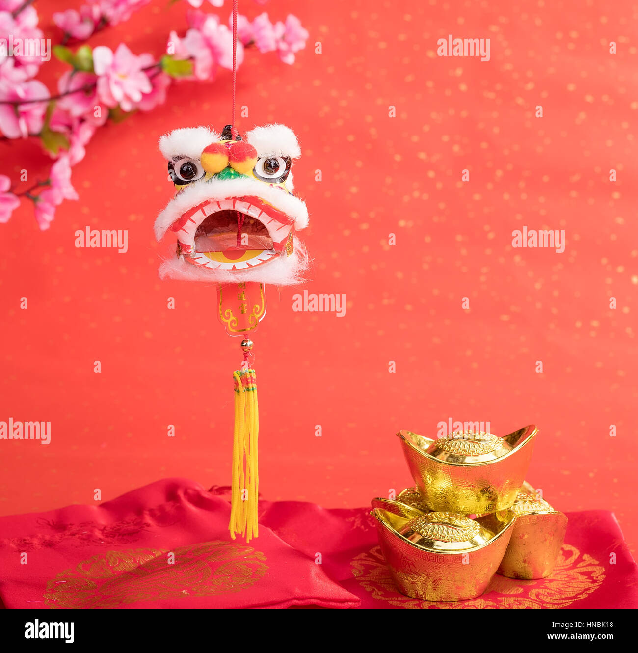 Chinese culture traditional costume celebrate dragon head lion mask hi ...