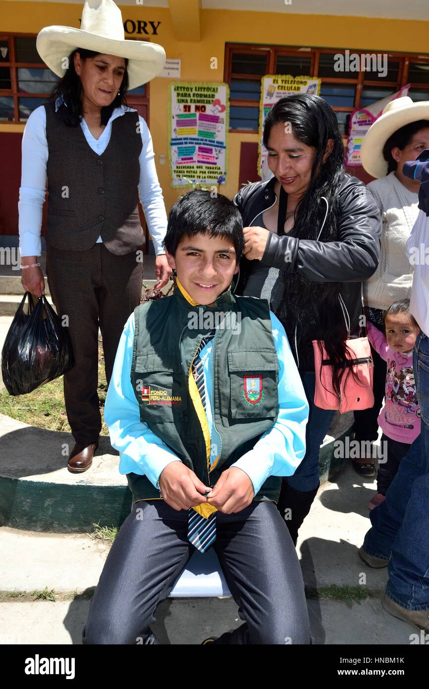 Cachimbo .- Cutting Hair - High school anniversary in SAPALACHE " Las ...
