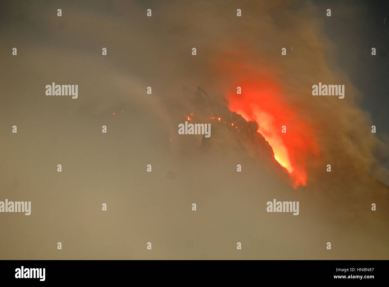 Sinabun hi-res stock photography and images - Alamy