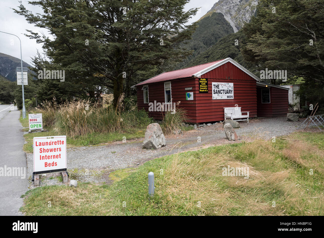 Timber hut hi-res stock photography and images - Alamy