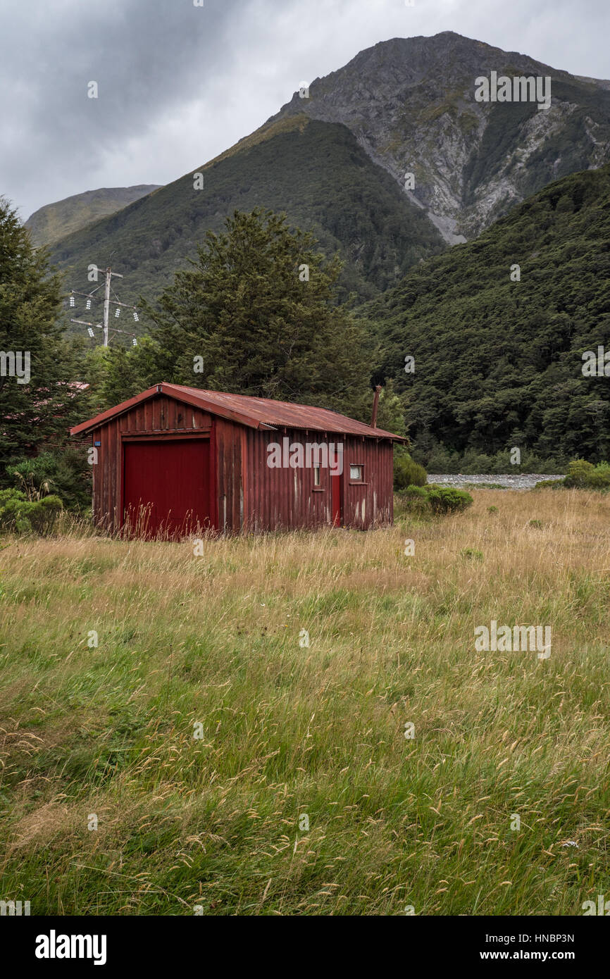 House timber clad hi-res stock photography and images - Alamy