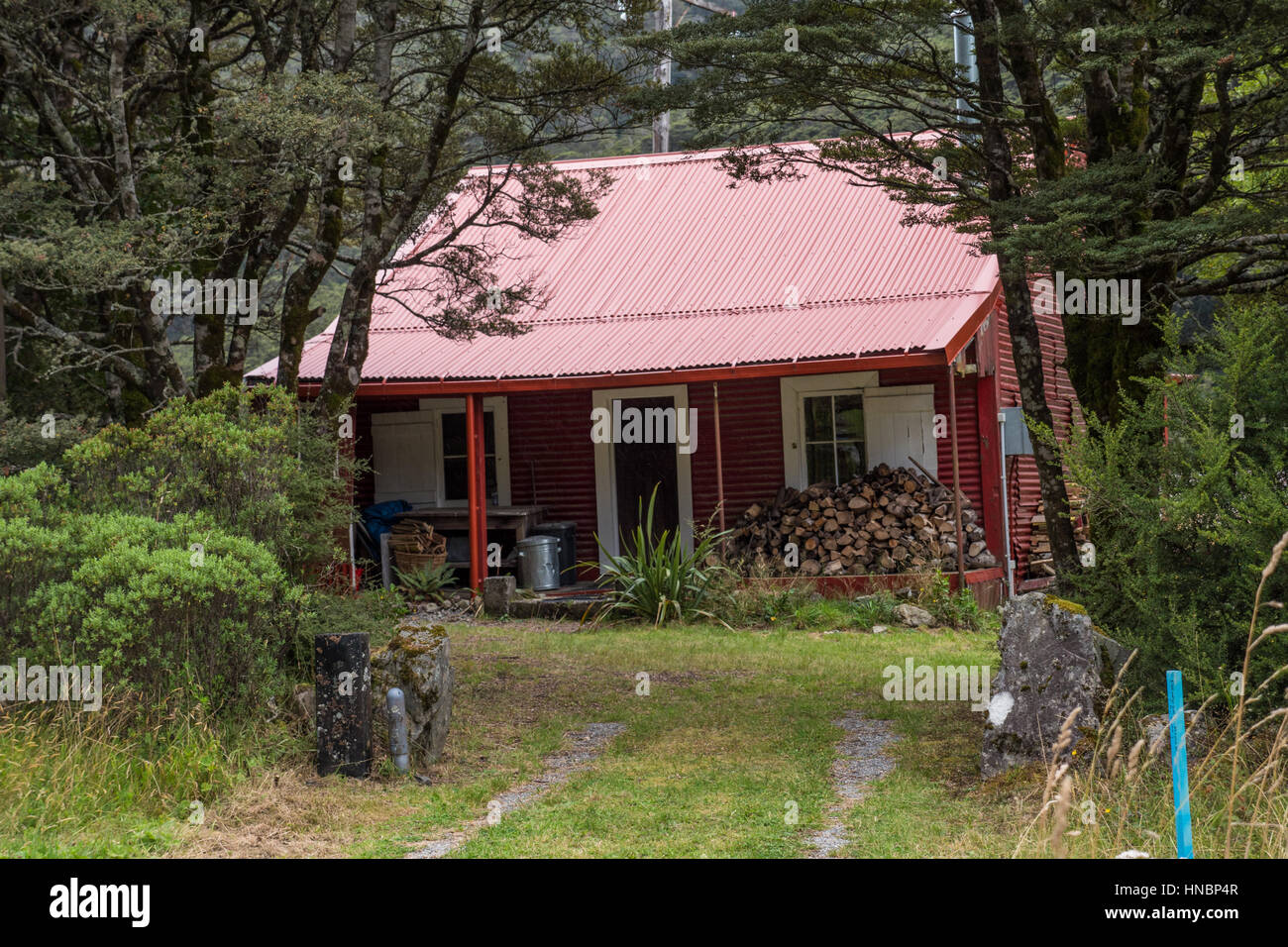 Timber hut hi-res stock photography and images - Alamy