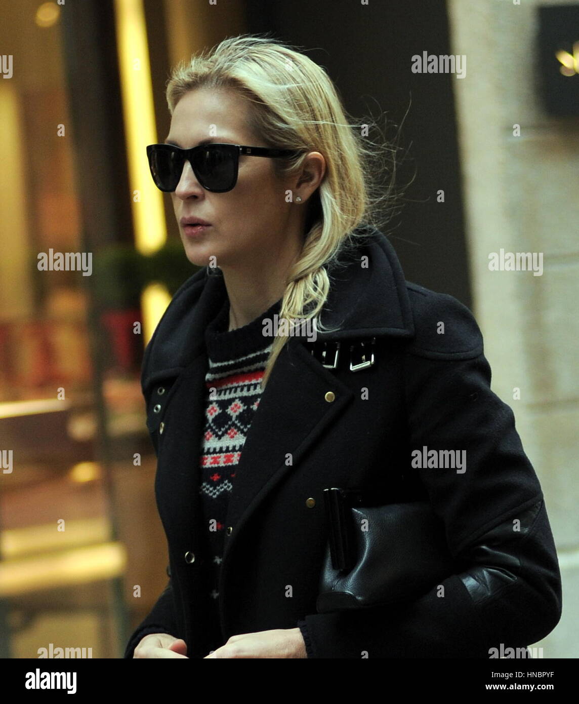 Kelly Rutherford out and about in Milan with her boyfriend Tony Brand ...