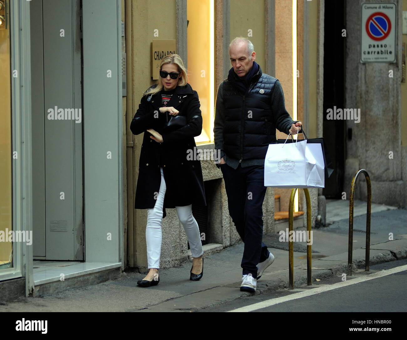 Kelly Rutherford out and about in Milan with her boyfriend Tony Brand ...