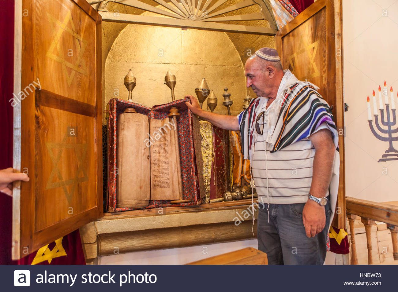 Jewish Ark Torah Stock Photos & Jewish Ark Torah Stock Images - Alamy