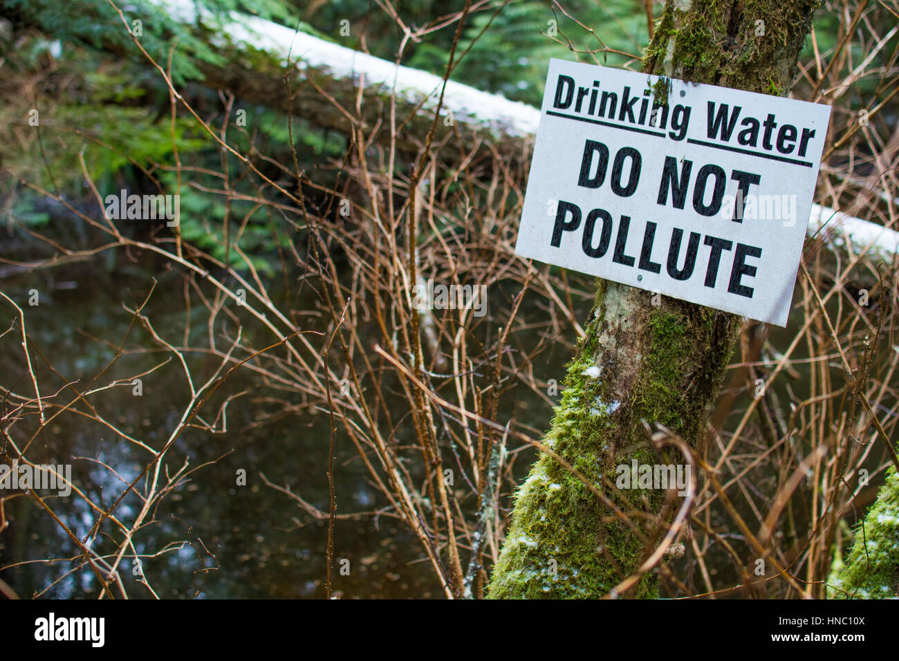 Do not pollute sign in drinking water reservoir Stock Photo - Alamy