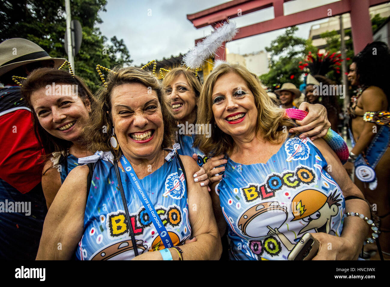 Sao Paulo, Brazil. 10th February 2017. Revelers pose during street ...