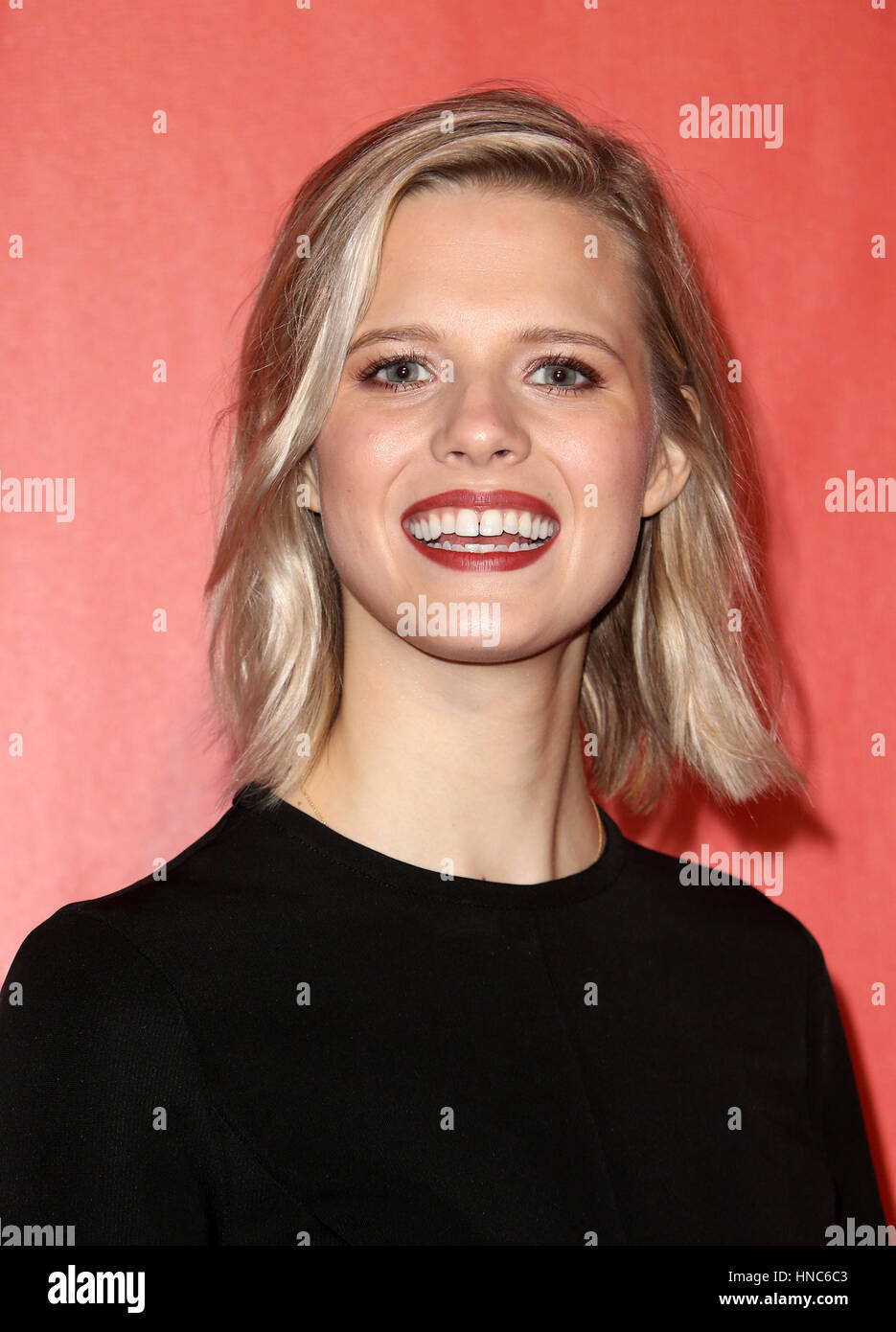 Molly kate kestner hi-res stock photography and images - Alamy