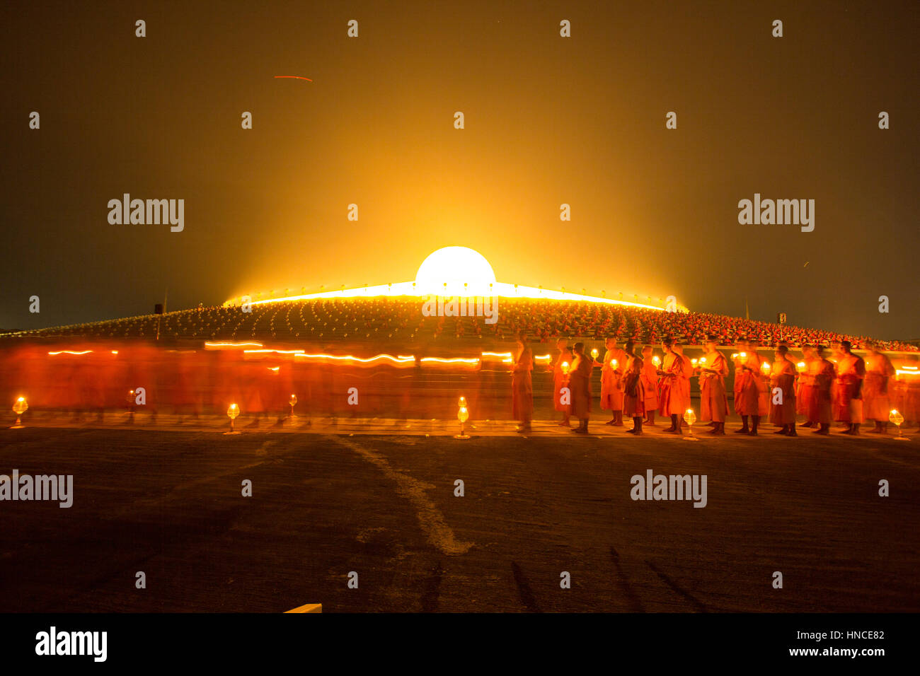 Khlong Luang, Pathum Thani, Thailand. 11th Feb, 2017. Buddhist monks ...
