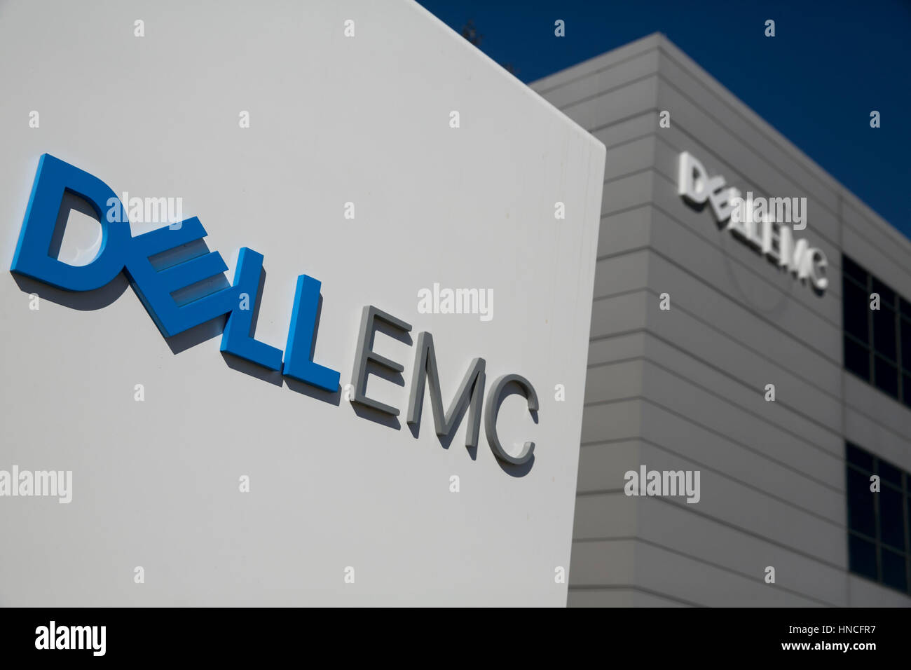 Dell Sign Dell Latitude Laptops Customise Your E Family Laptop