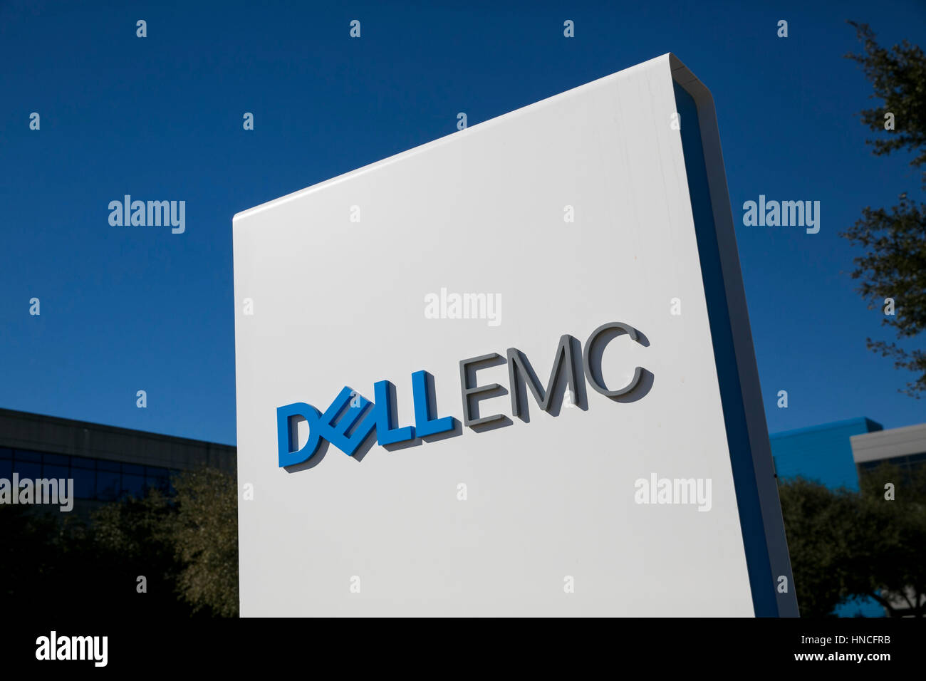 Dell emc building hi-res stock photography and images - Alamy