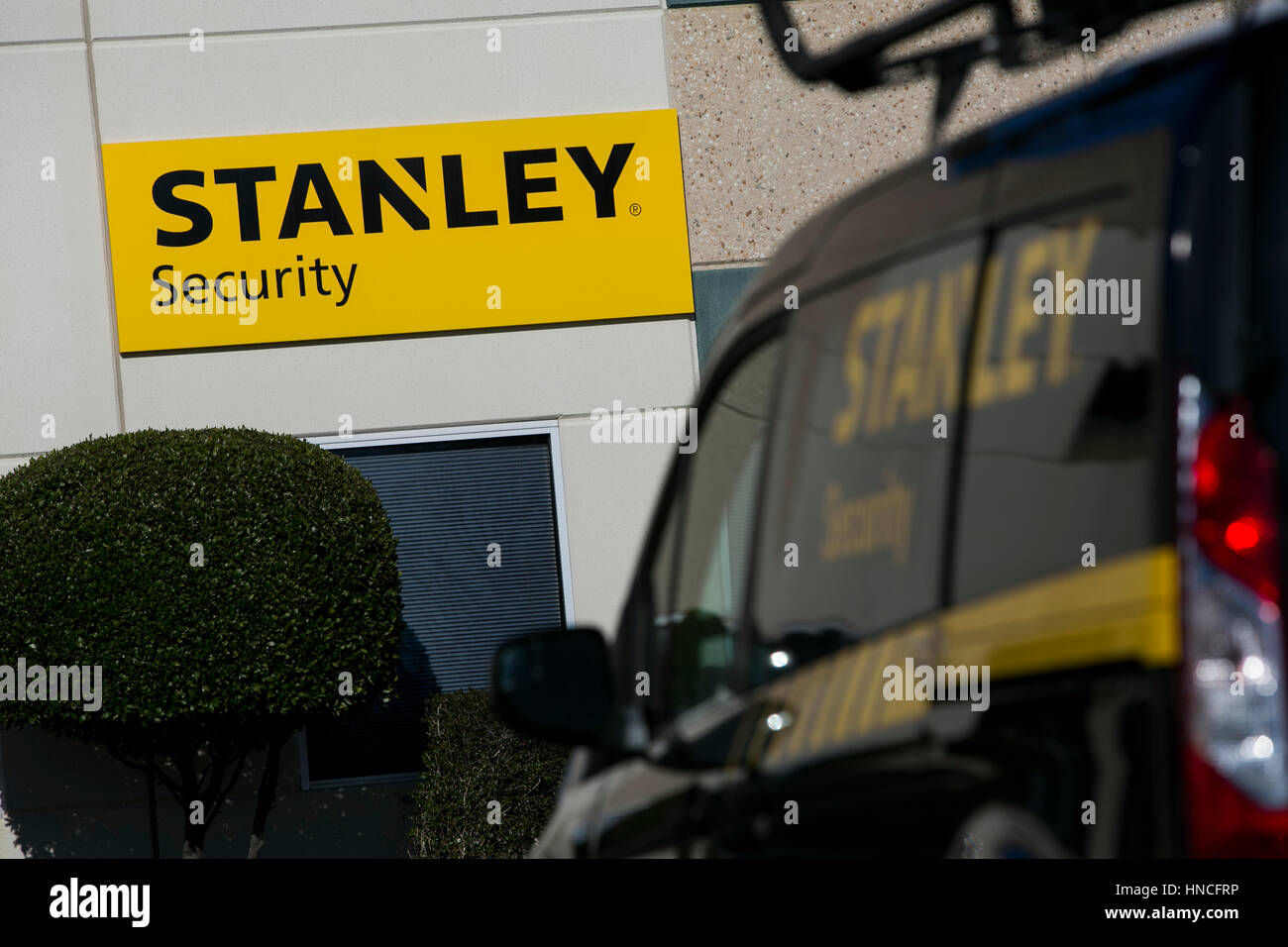 Stanley Security Logo Stanley Hardware CD8820 2 Inch And 50 Mm