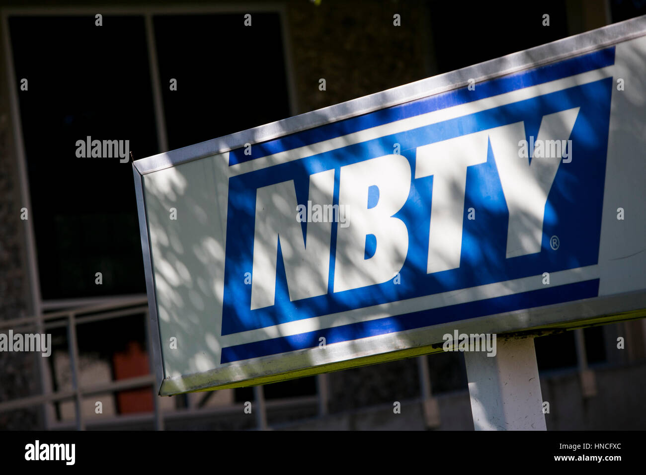 Natures bounty hi-res stock photography and images - Alamy