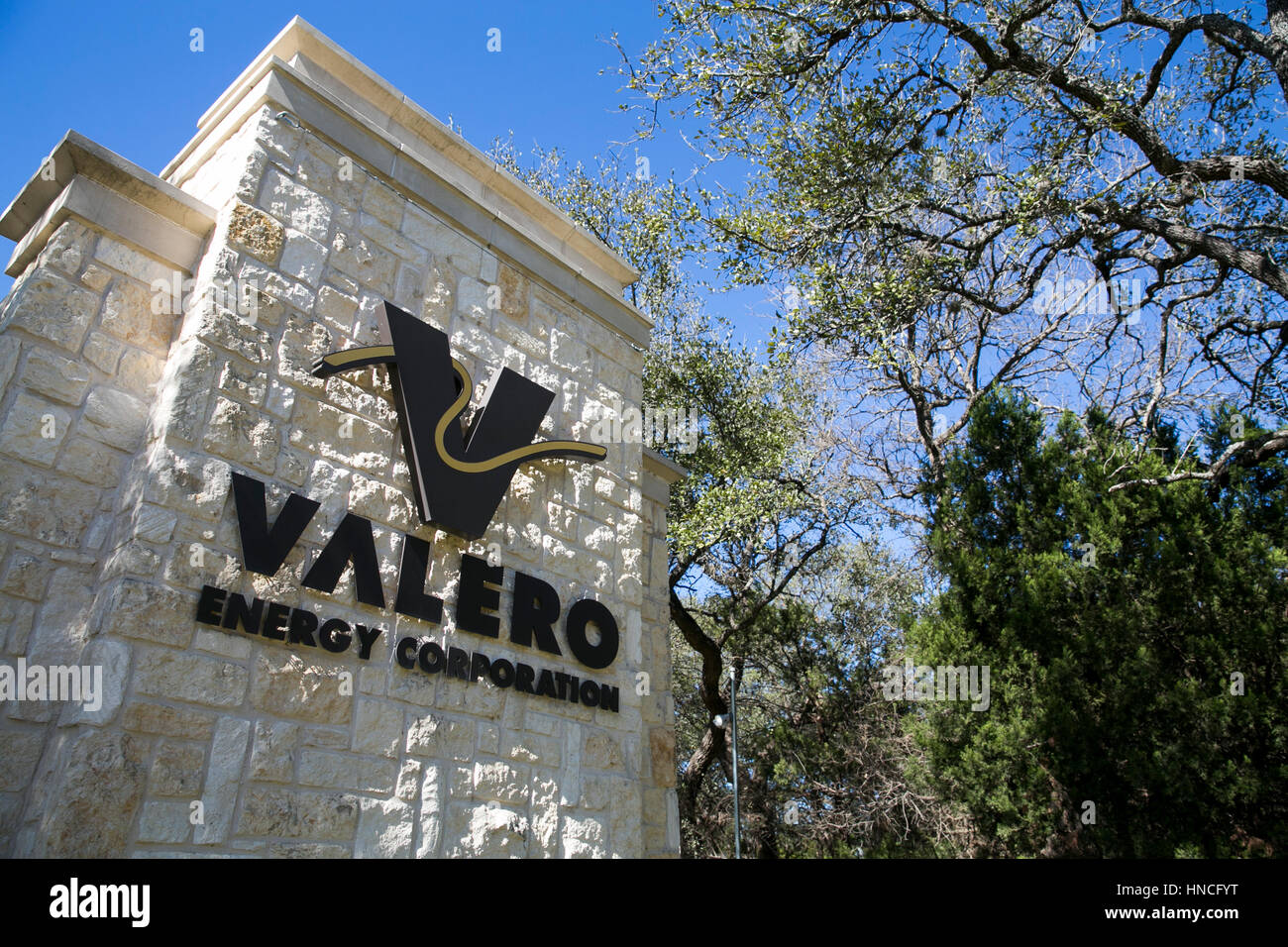 Valero Energy Logo Valero Energy Corporation VLO