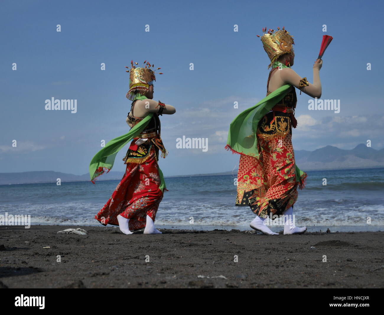 Gandrung sewu hi-res stock photography and images - Alamy