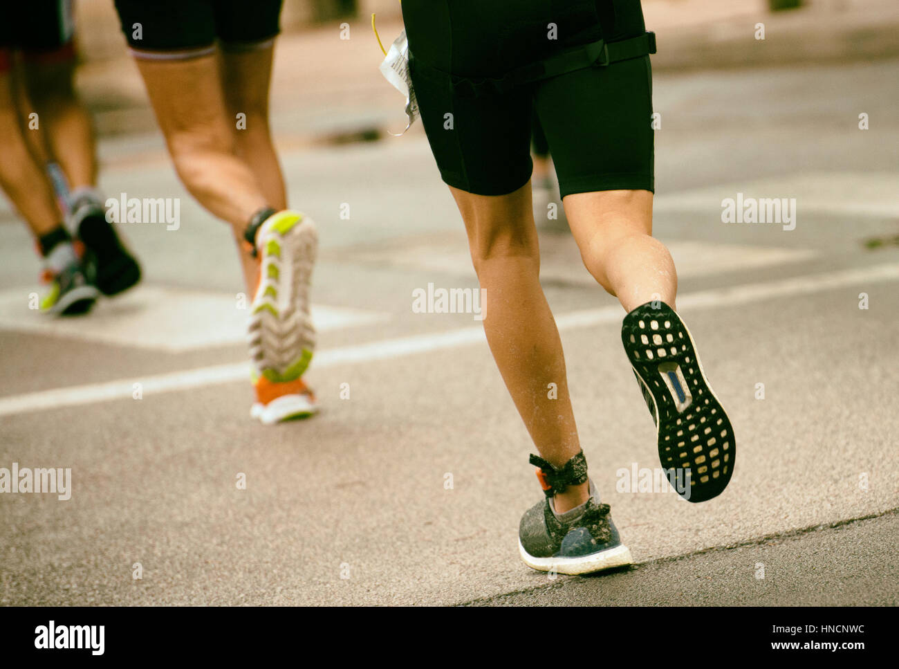 Male leg runners hi-res stock photography and images - Alamy