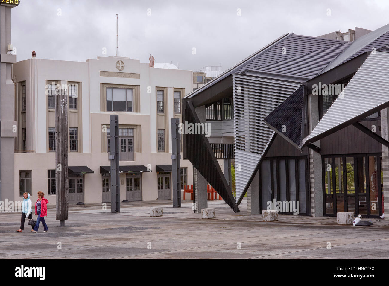 Free ambulance building hi-res stock photography and images - Alamy