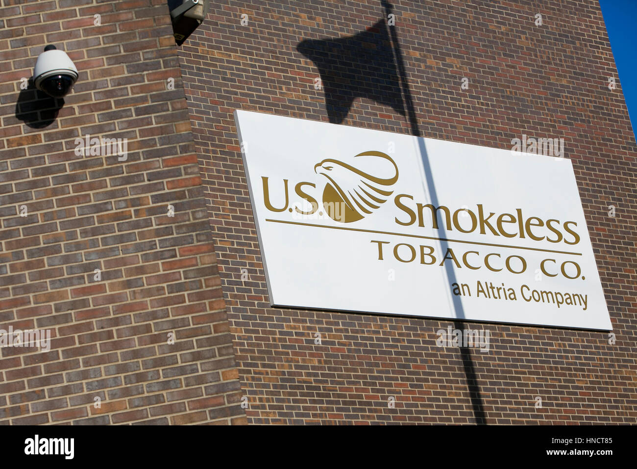 Smokeless tobacco hi-res stock photography and images - Alamy