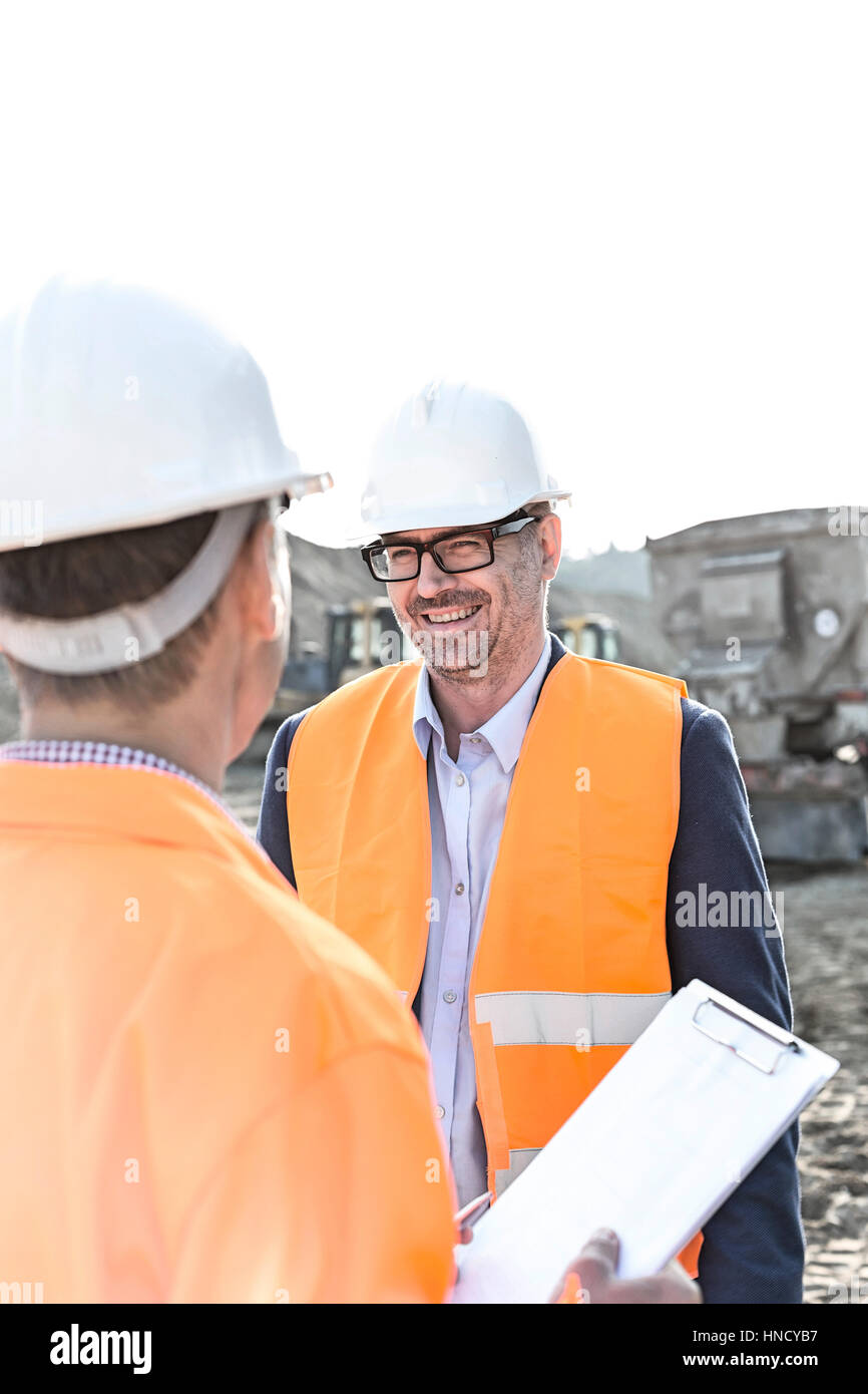 Back view male engineer clipboard hi-res stock photography and images ...