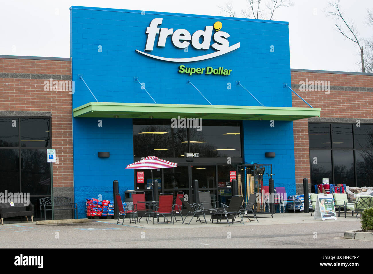 Fred's store hi-res stock photography and images - Alamy