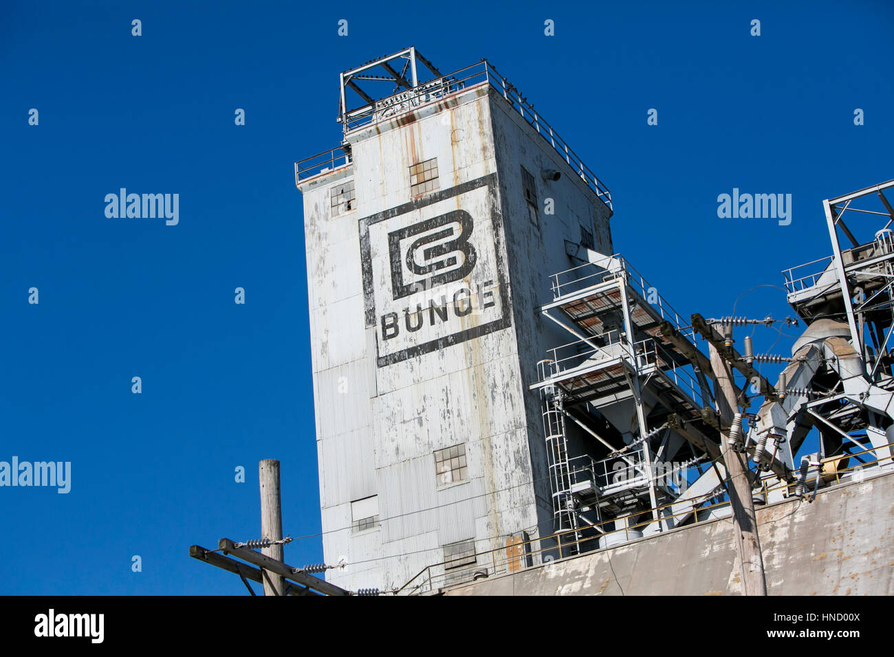 Bunge logo hi-res stock photography and images - Alamy