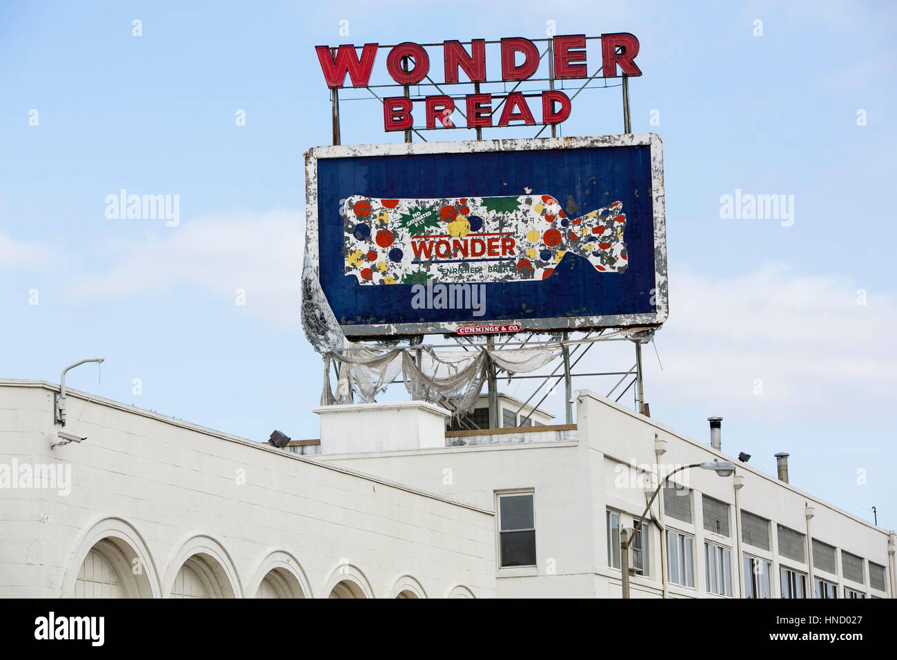 Wonder bread logo hi-res stock photography and images - Alamy