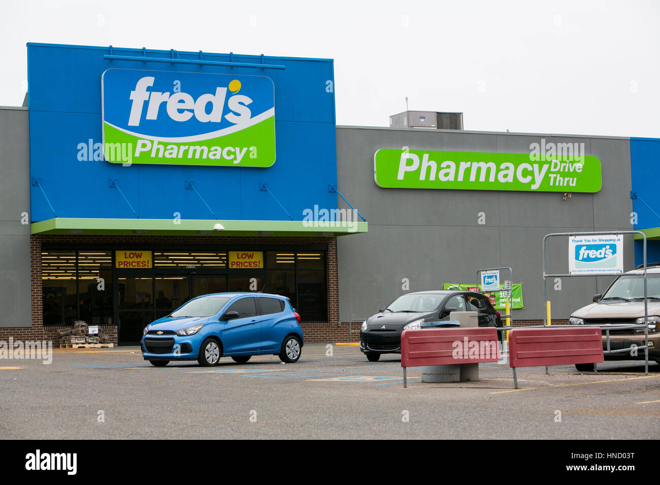 Fred Dollar Store S Logo