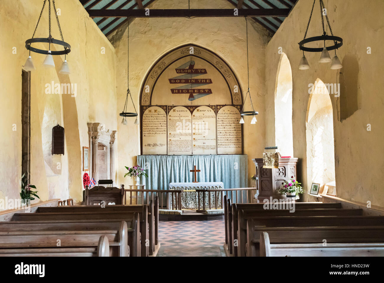 St johns church altar hi-res stock photography and images - Alamy