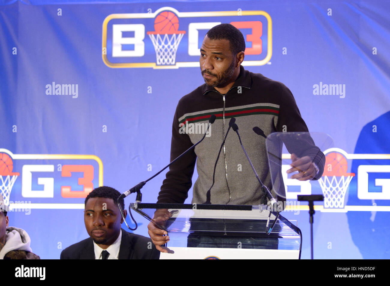 Roger kenyon hi-res stock photography and images - Alamy