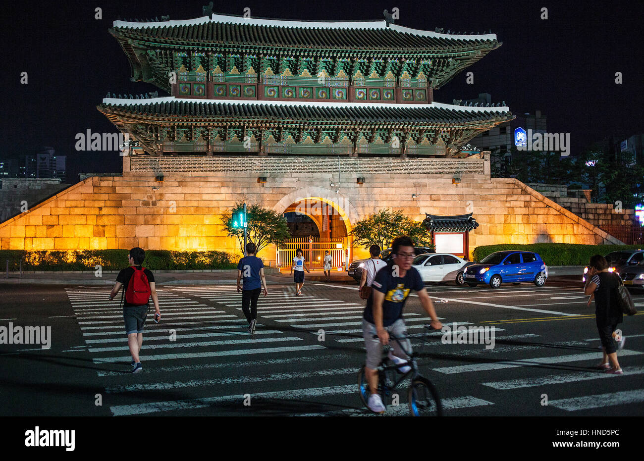 Cityscape, townscape, Dongdaemun Gate or Heunginjimun gate, Great East ...