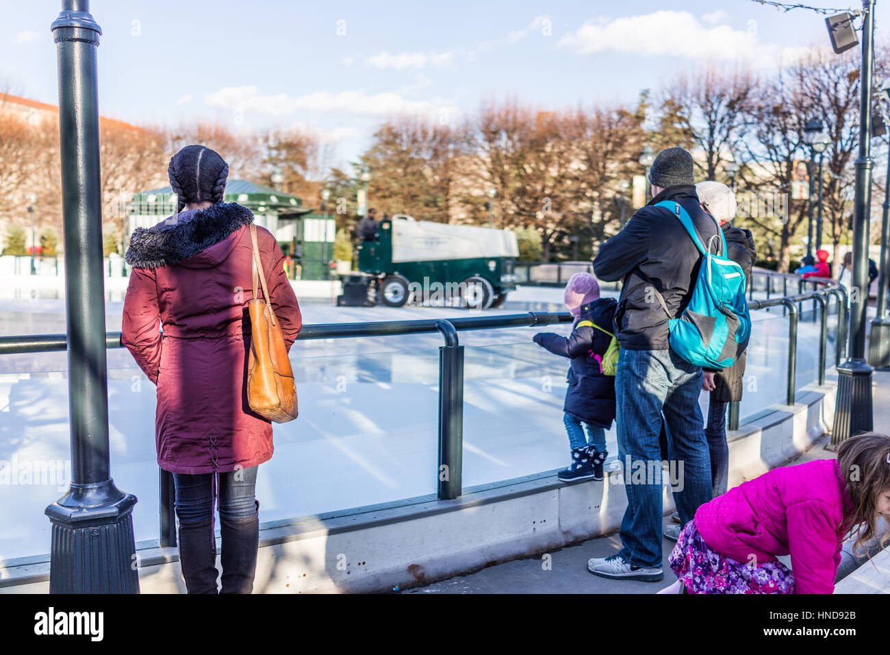 Downtown dc ice sculpture hi-res stock photography and images - Alamy