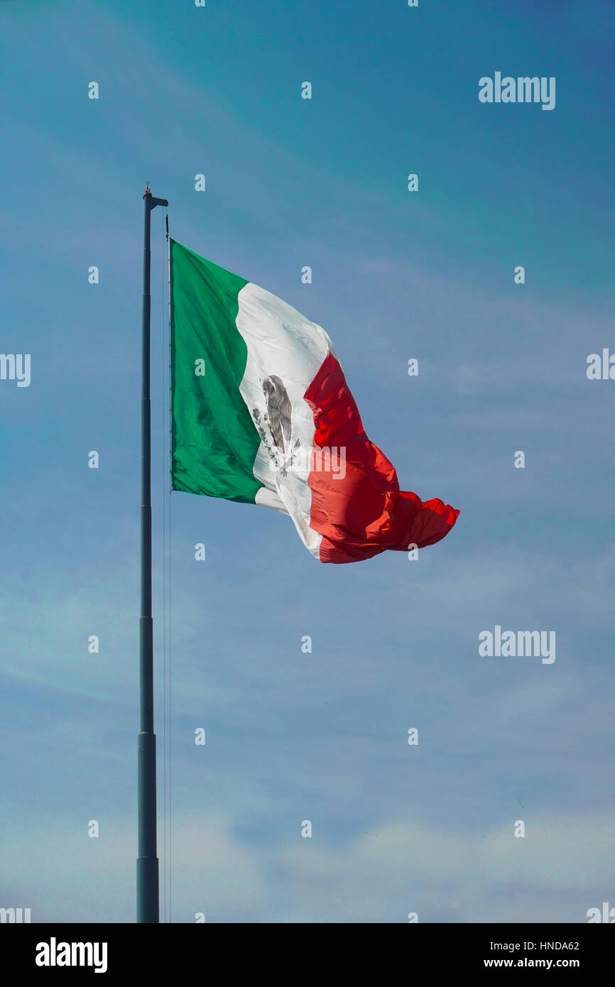 Mexico national flag hi-res stock photography and images - Alamy