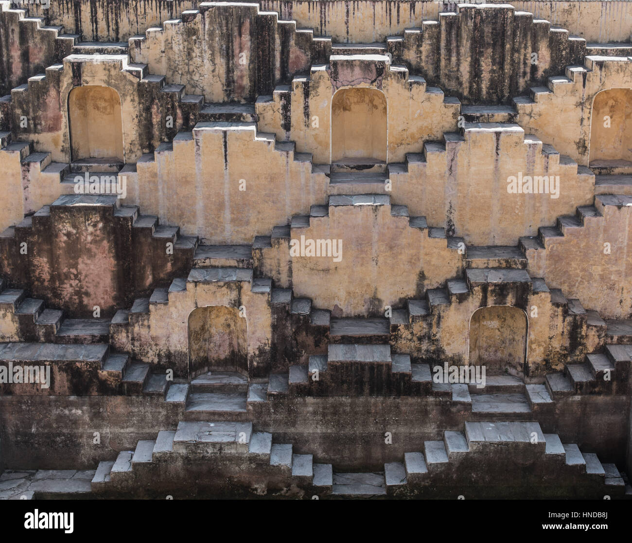 Step well jaipur hi-res stock photography and images - Alamy