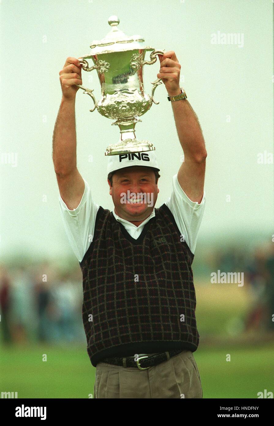 WAYNE RILEY WINS SCOTTISH OPEN CARNOUSTIE 24 July 1995 Stock Photo - Alamy