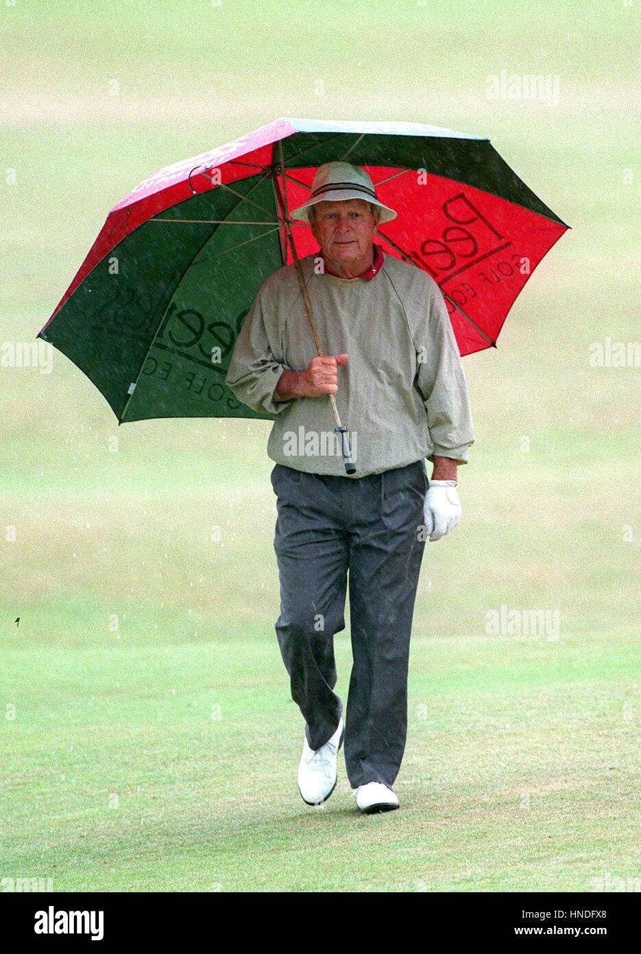 ARNOLD PALMER BRITISH OPEN ST. ANDREWS 25 July 1995 Stock Photo - Alamy