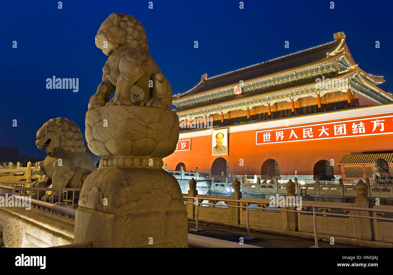 Mao ze dong monument hi-res stock photography and images - Alamy