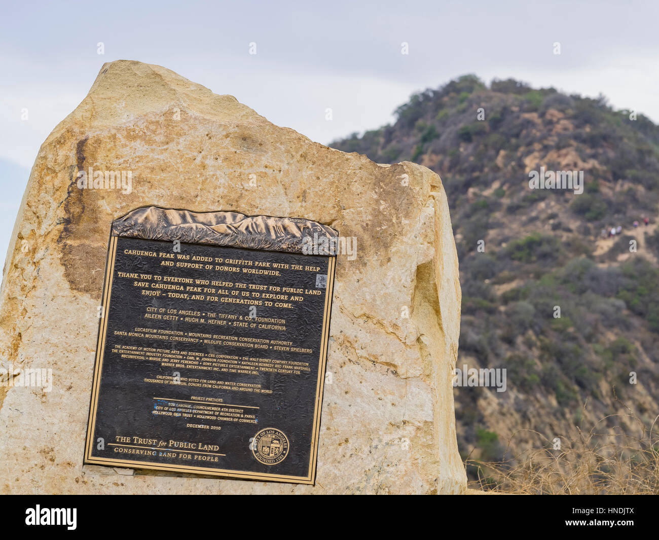 Hollywood hills sign cloudy hi-res stock photography and images - Alamy