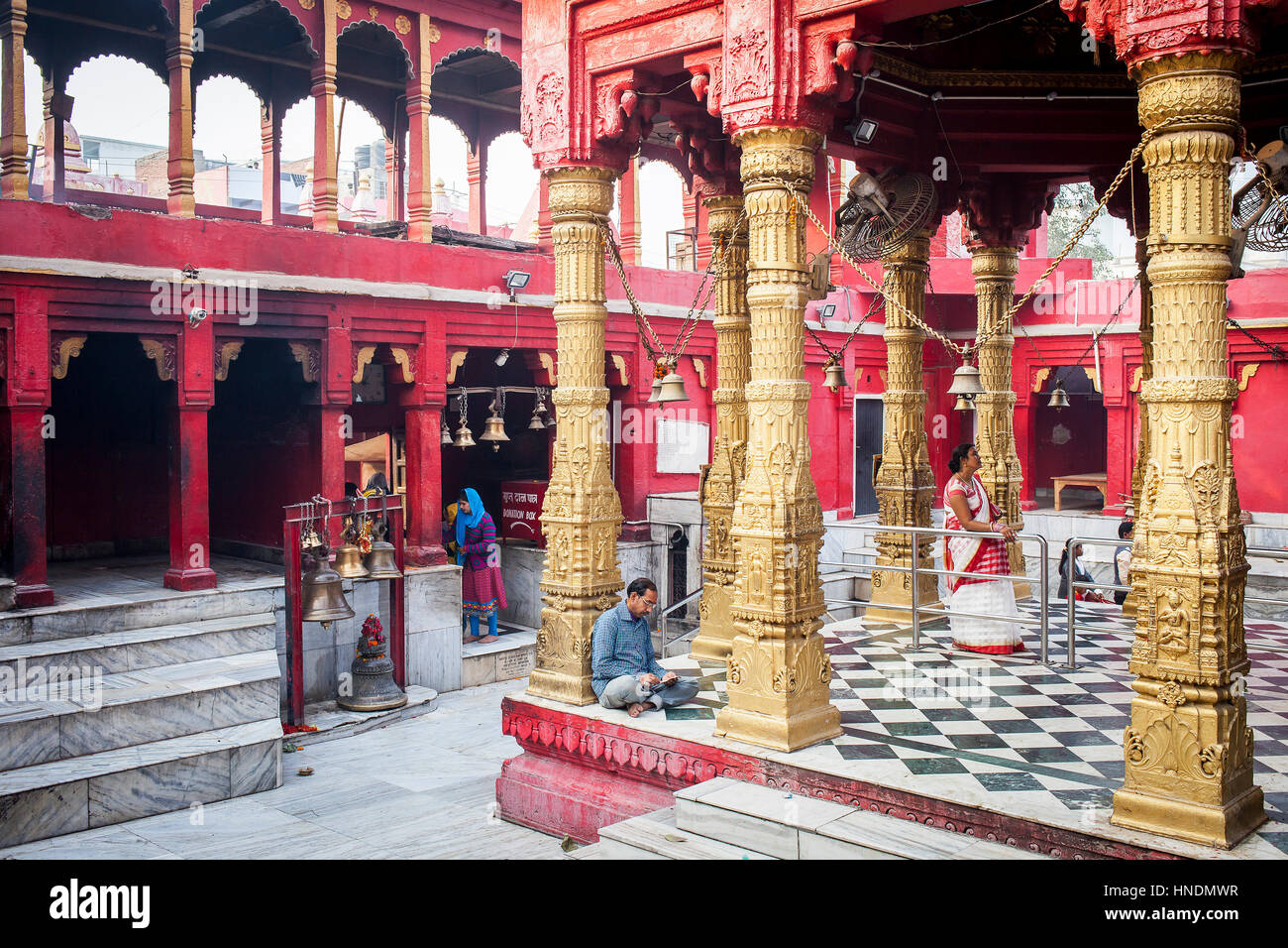 Hindu temple shrine varanasi hi-res stock photography and images - Alamy
