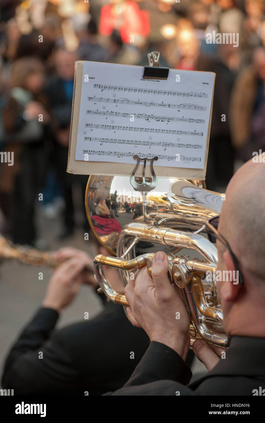 Sardana Dancing - Musicians outside Barcelona cathedral Stock Photo - Alamy